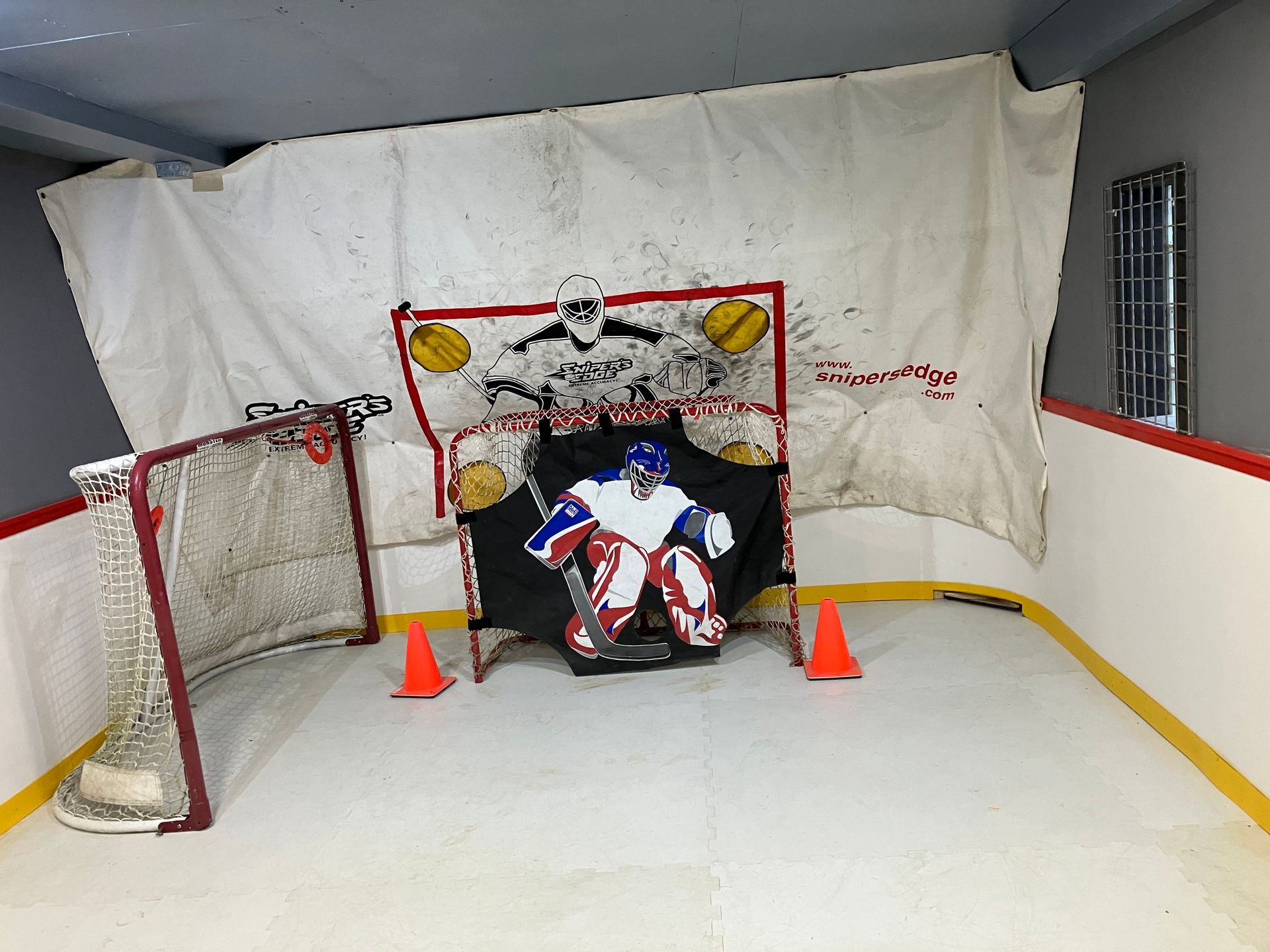 Mastodon Ice Arena - Mastodon Ice Arena